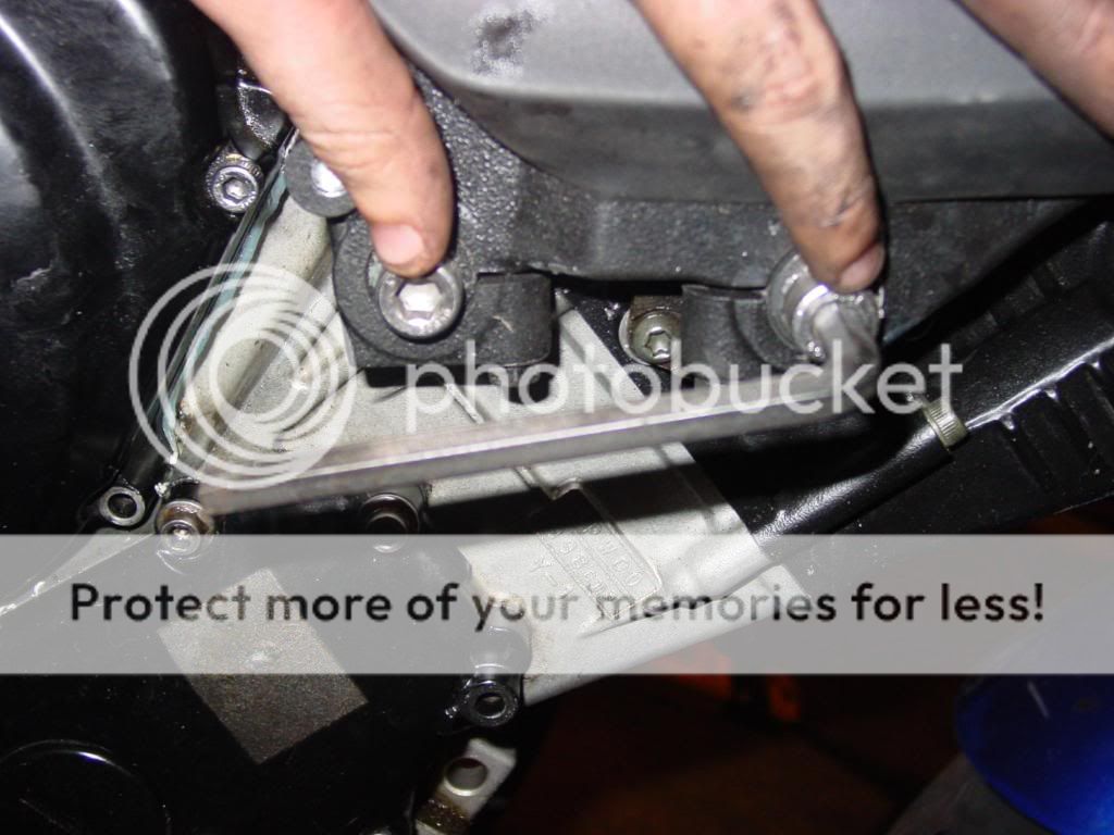 My R1 engine rebuild from start to finish complete w/ pics & comments ...